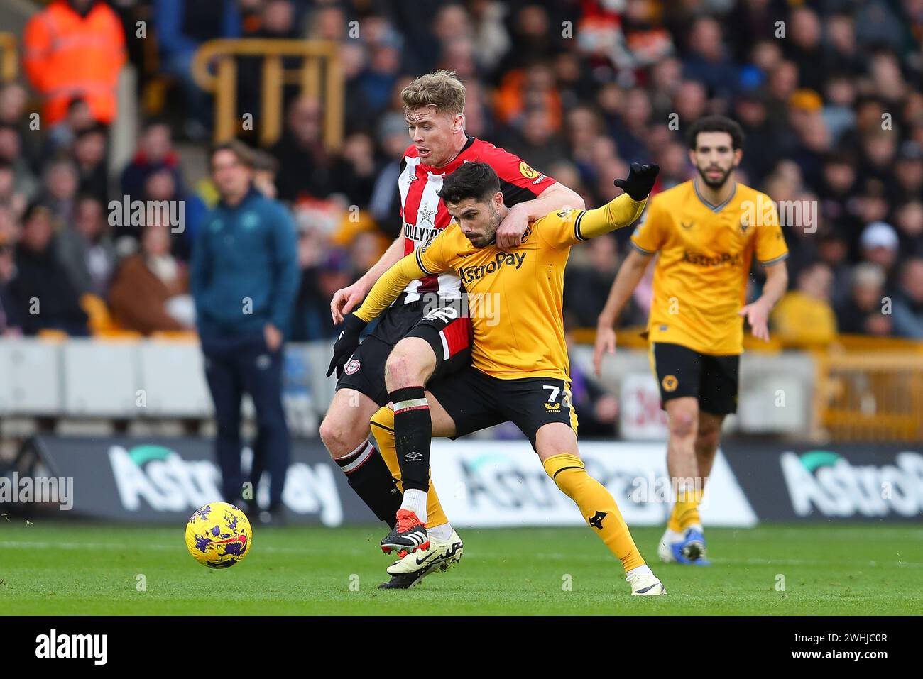 Nathan collins brentford hi-res stock photography and images - Alamy