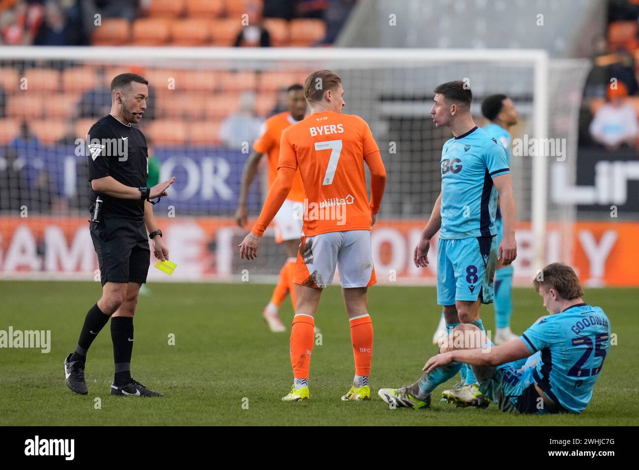 Paul howard referee hi-res stock photography and images - Alamy