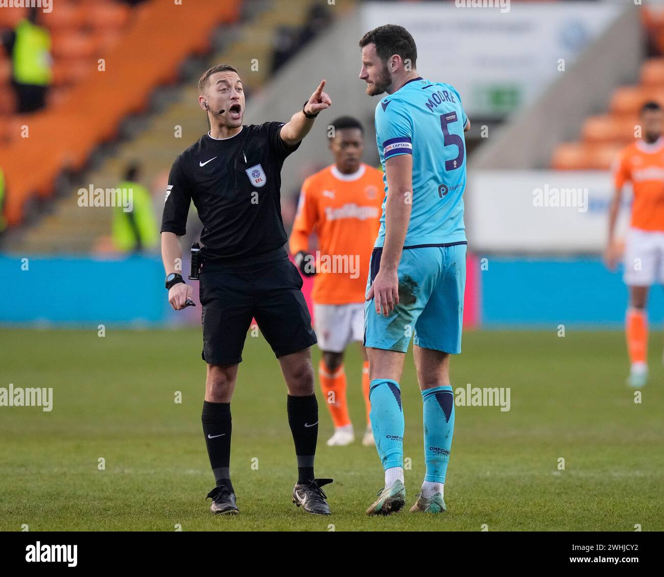 Blackpool, UK. 31st Aug, 2023. Referee Paul Howard shouts instructions ...
