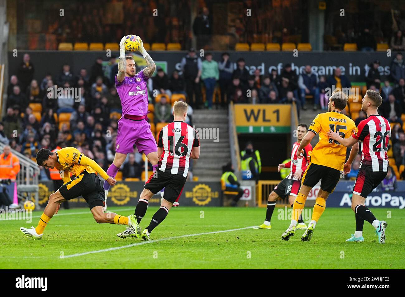 Mark Flekken of Brentford FC catches the ball during the Premier League ...