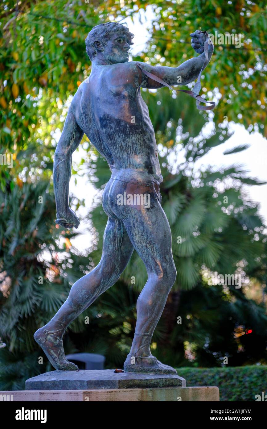 Roman slinger hi-res stock photography and images - Alamy