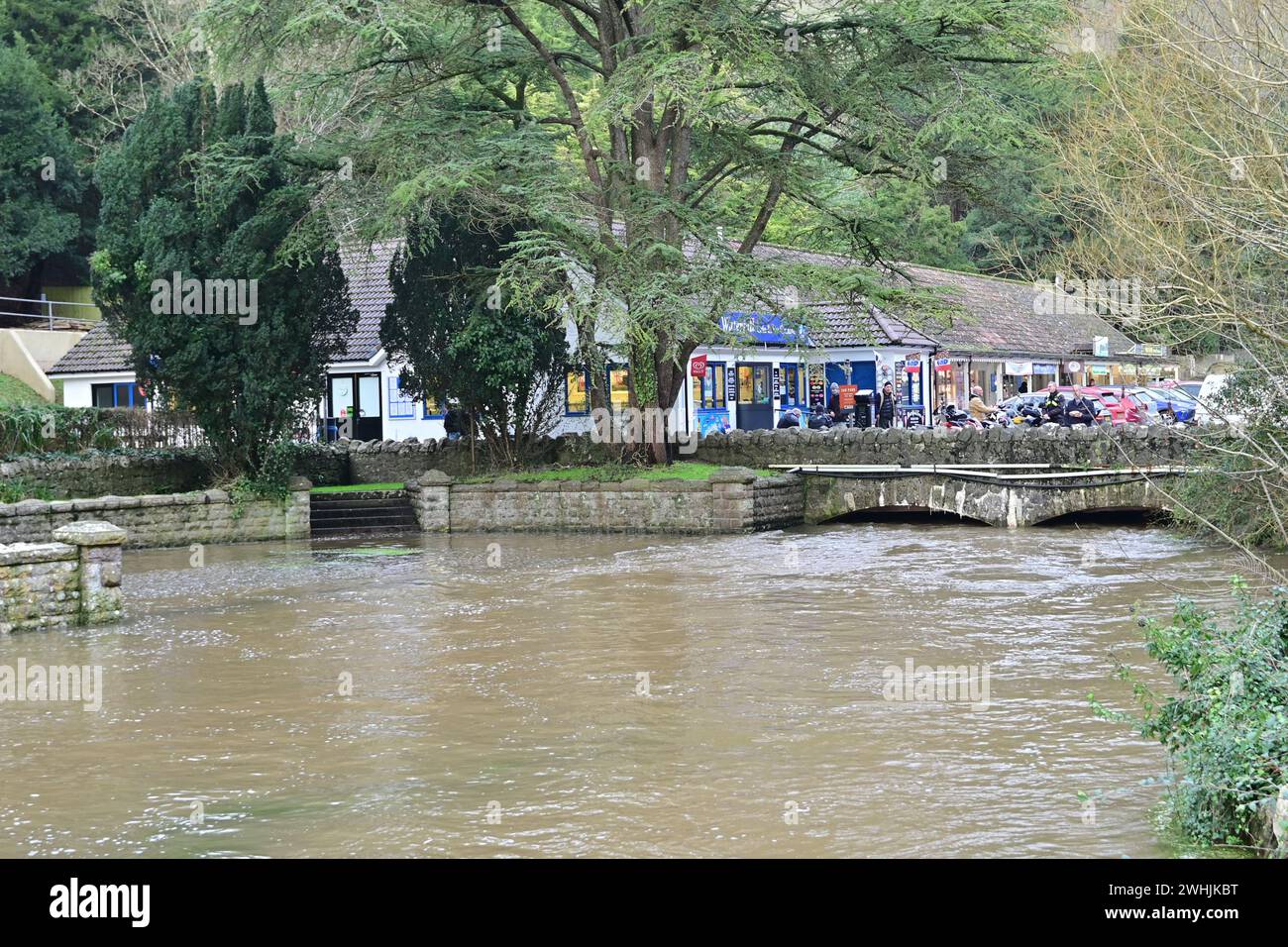 On a damp and wet afternoon World Famous Cheddar Goughs Cave is Closed ...