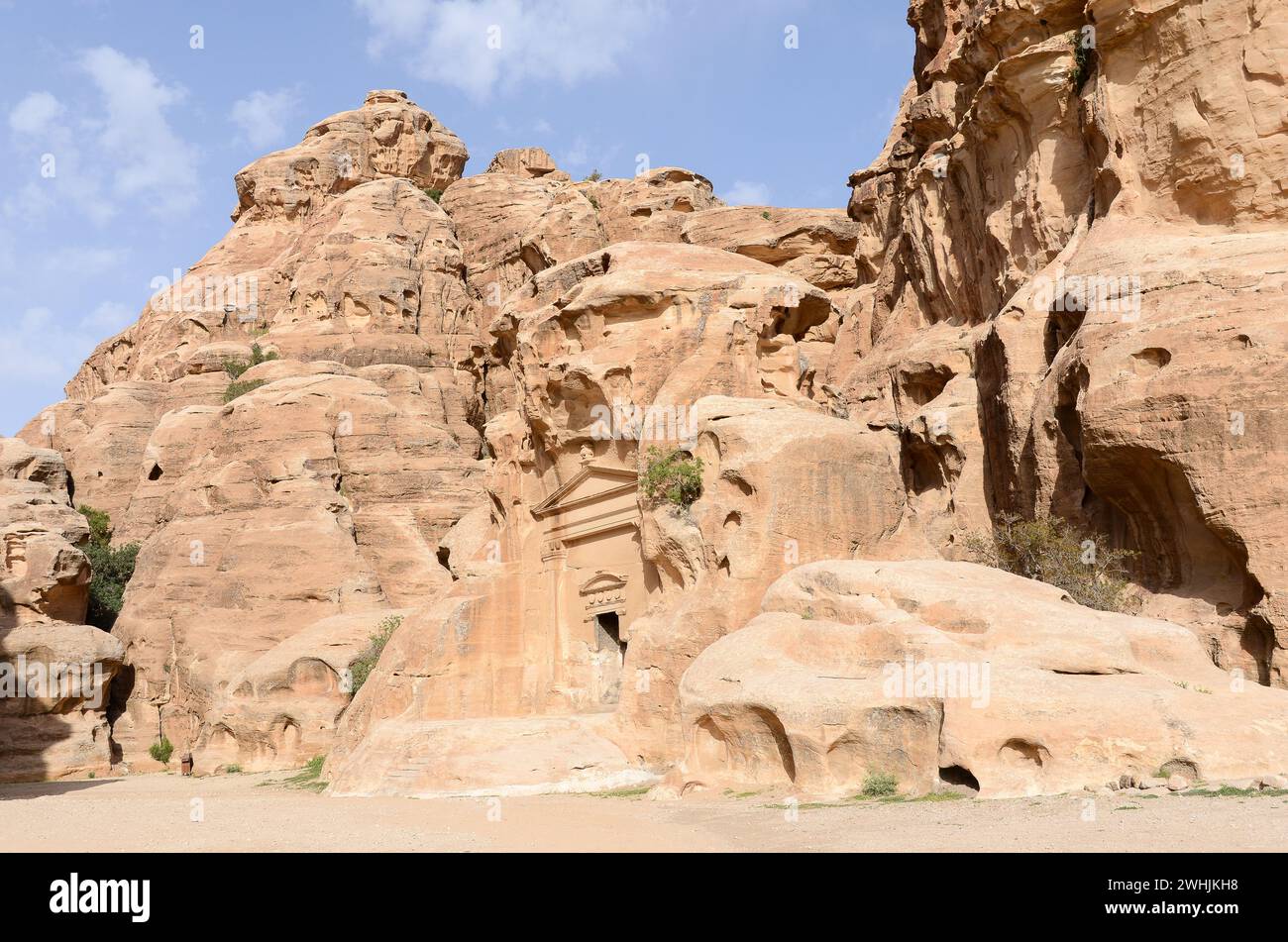 Ancient constructions in petra hi-res stock photography and images - Alamy