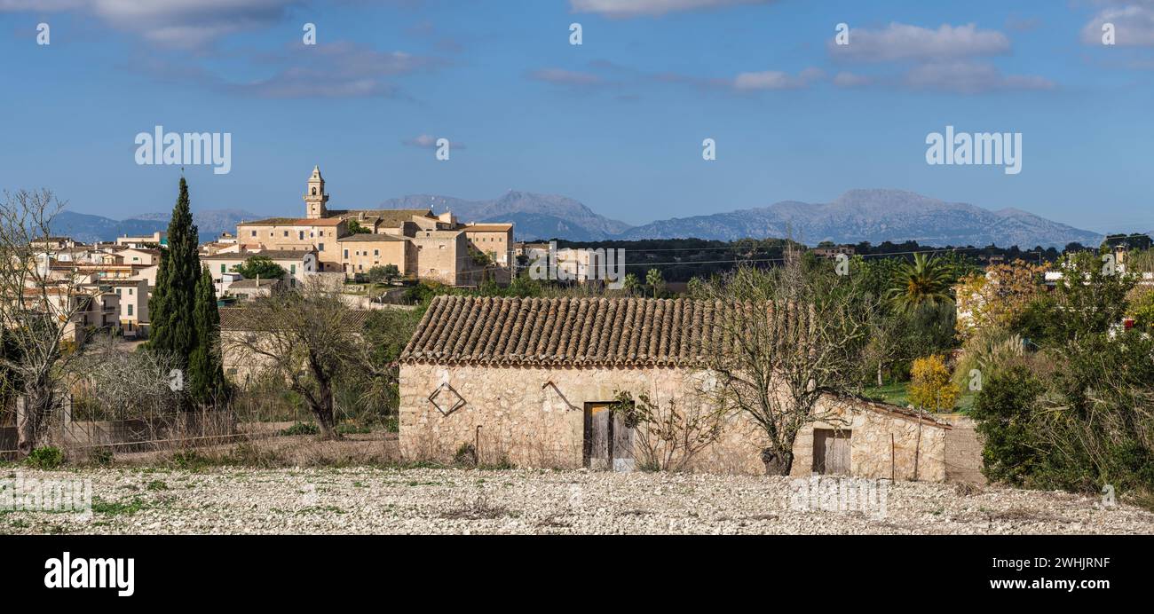 Tool house on the outskirts Stock Photo - Alamy