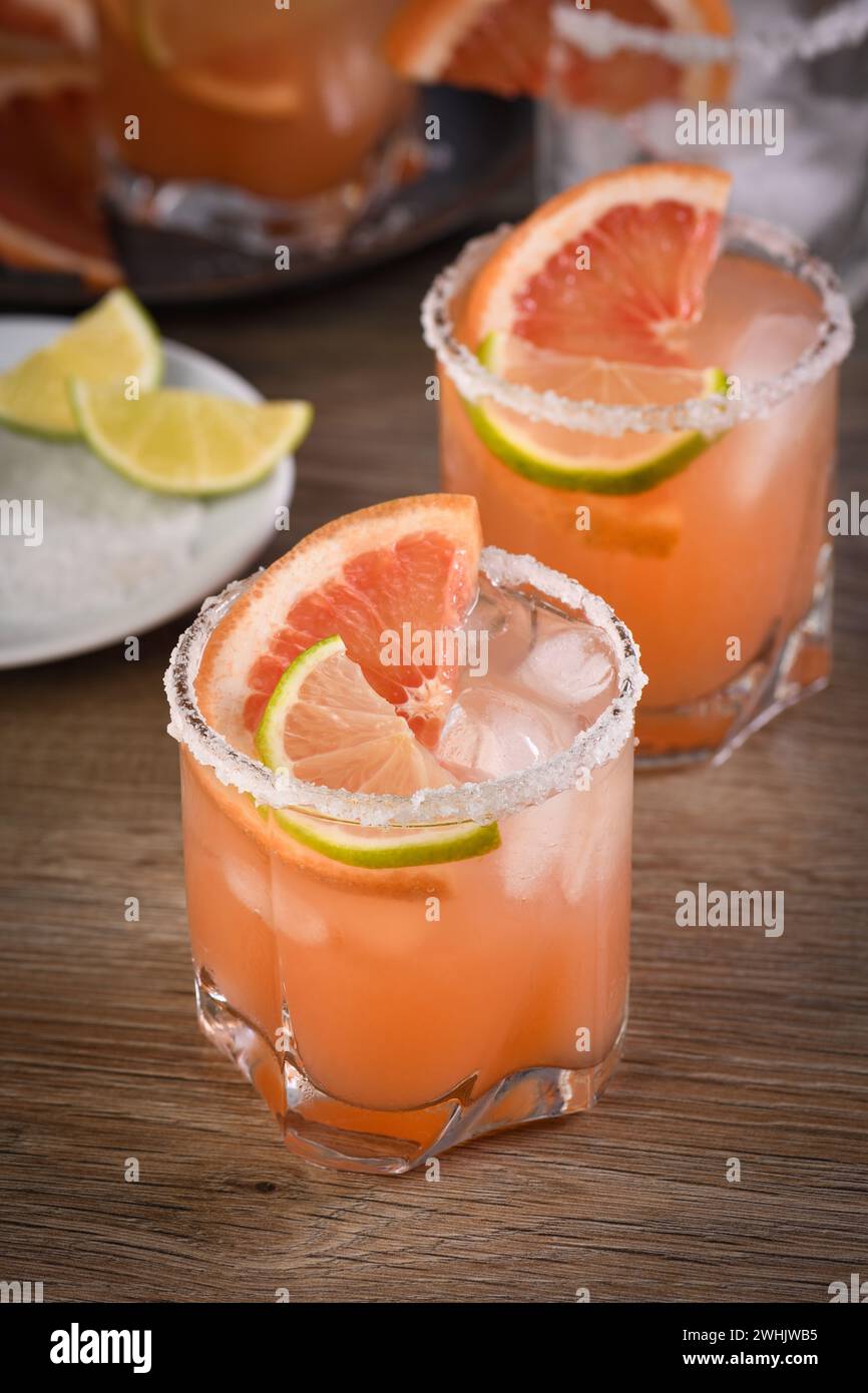 Cocktail pink Paloma Stock Photo - Alamy