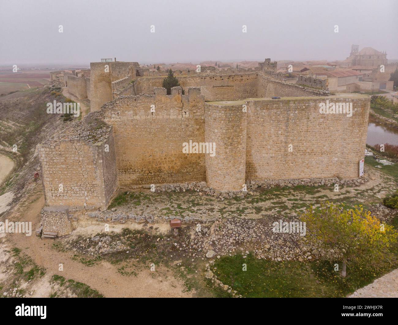 Fortified villa hi-res stock photography and images - Alamy