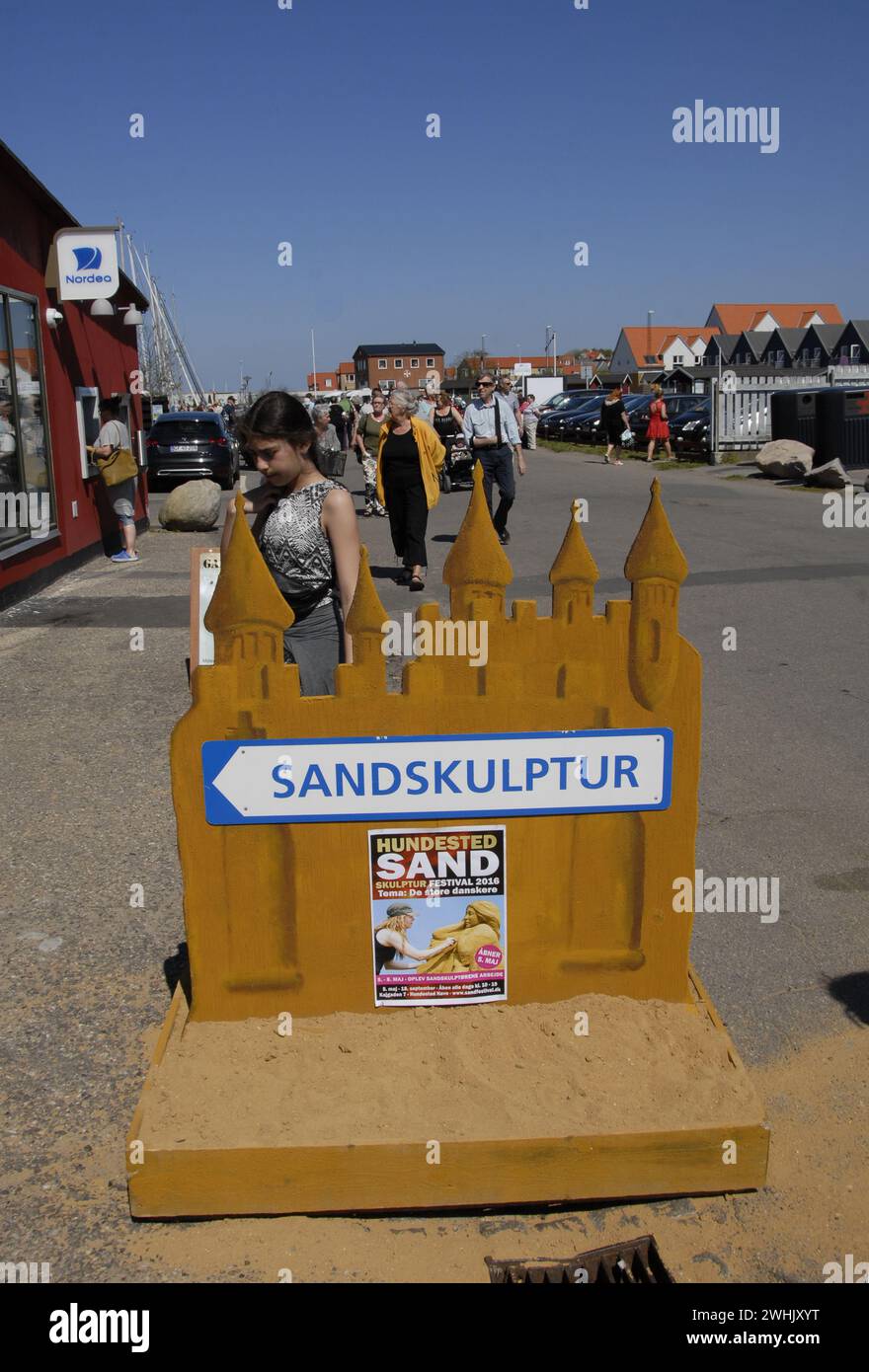 HUNDESTED / DENMARK 08 .May 2016 Michel de Kok dutch sand sculptures ...