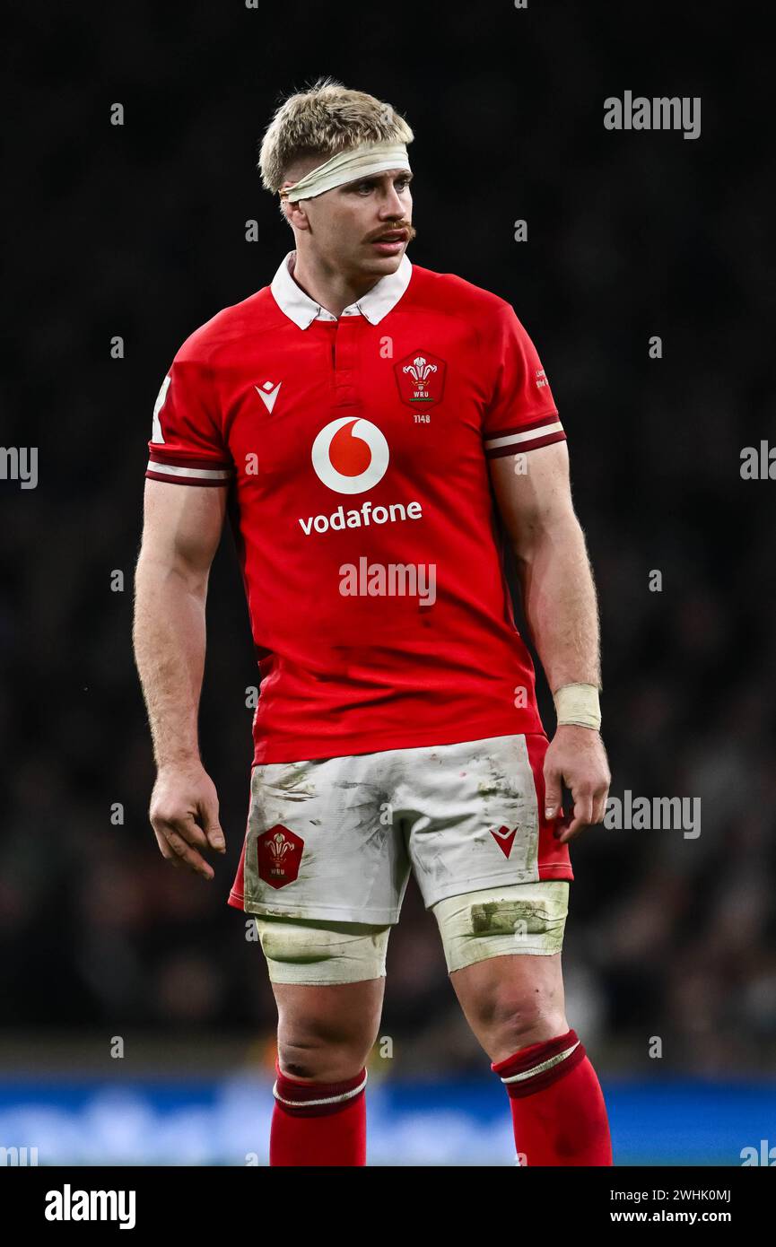 Aaron Wainwright of Wales during the 2024 Guinness 6 Nations match ...