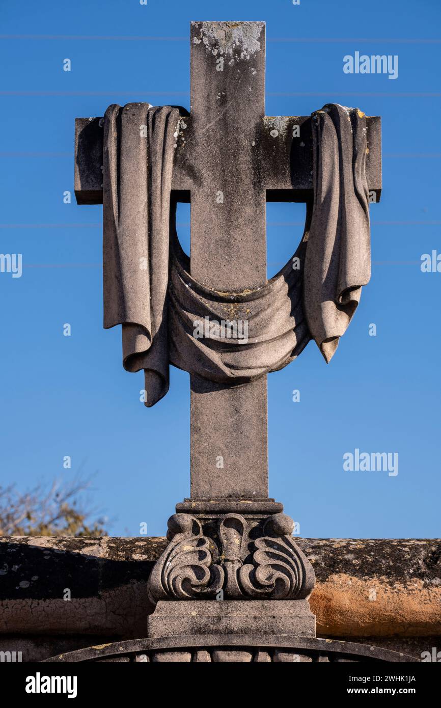 Veiled crucifix hi-res stock photography and images - Alamy