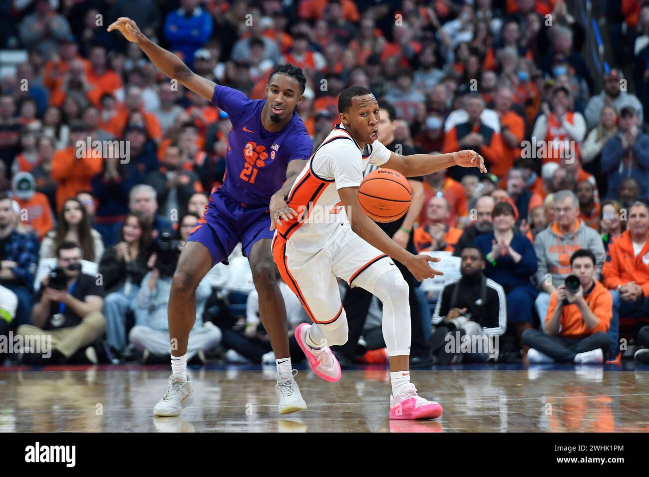 Syracuse guard Quadir Copeland, right, and Clemson forward Chauncey ...
