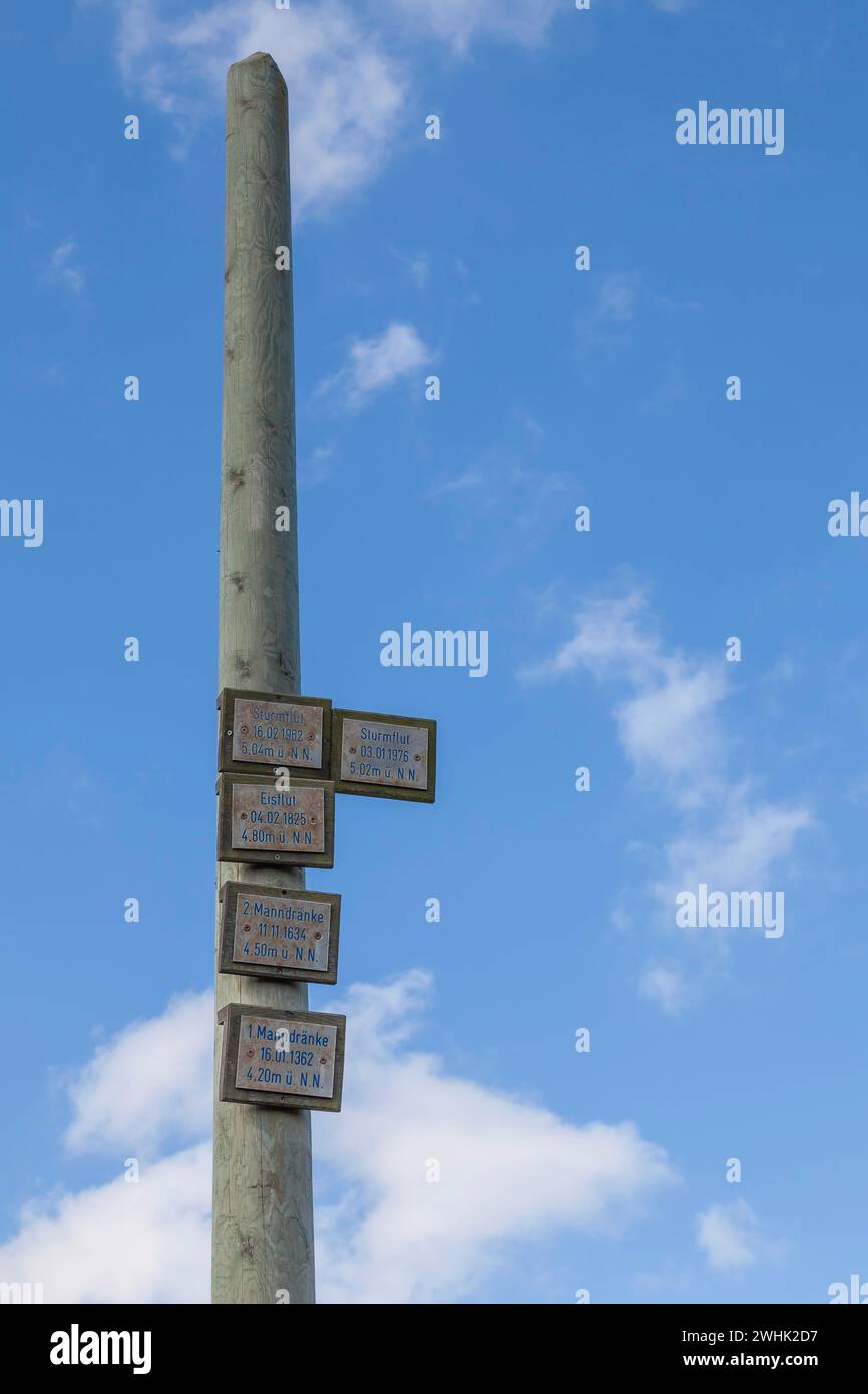 Flood pole, storm surge indicator, Eiderstedt, Schleswig-Holstein ...
