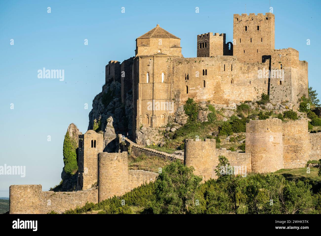 Loarre castle hi-res stock photography and images - Alamy