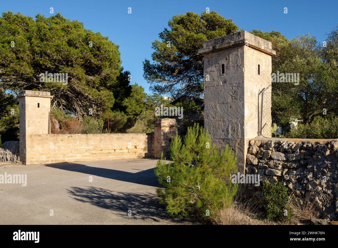 Cuartel de artillería hi-res stock photography and images - Alamy