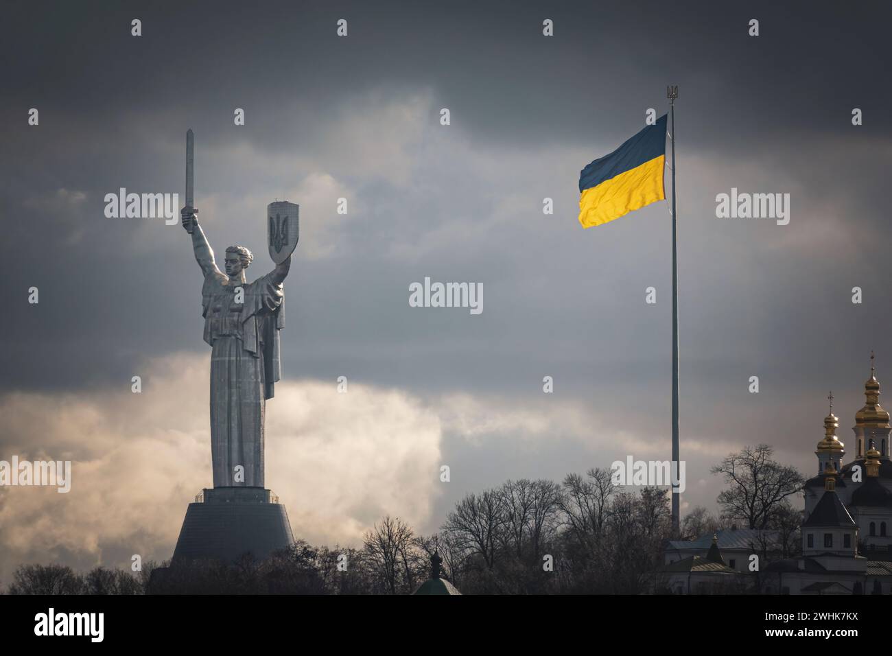 Iconic Kyiv city view. Ukrainian flag and Motherland monument on the ...