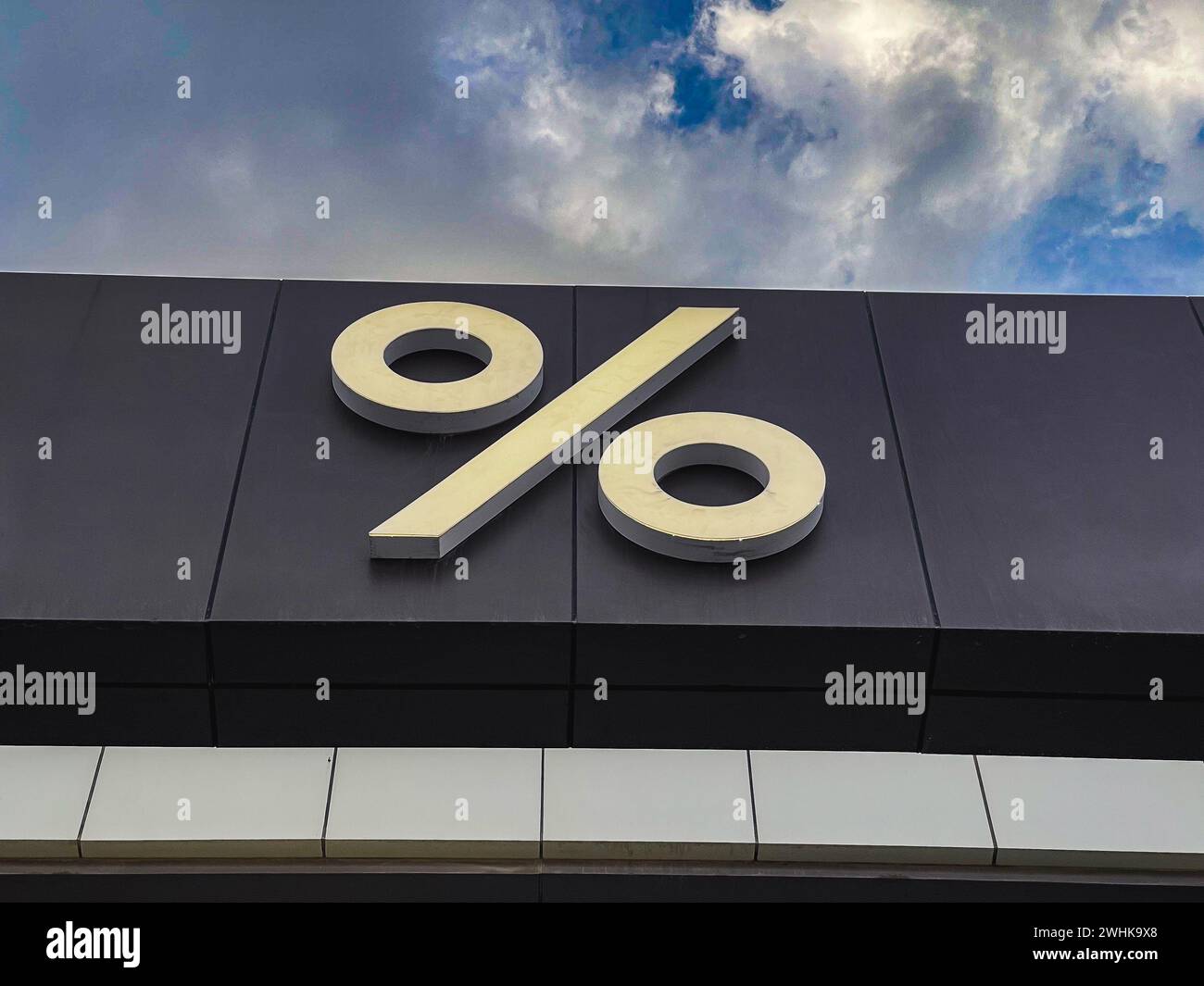 Kenneth shoji hi-res stock photography and images - Alamy