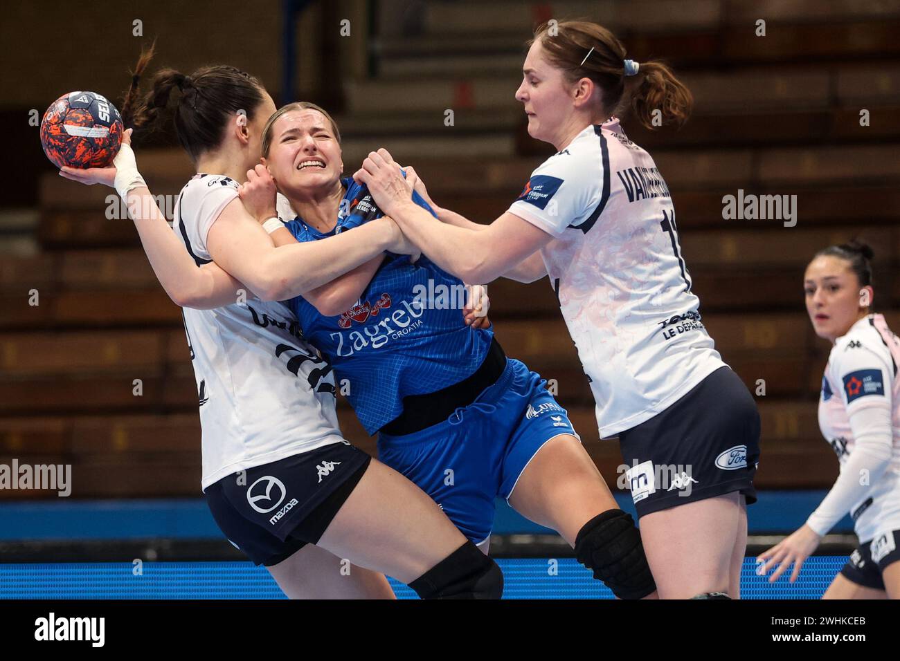 Zagreb, Croatia. 10th Feb, 2024. Ana Malec of HC Lokomotiva Zagreb is challenge by Yaelle Morvan ...