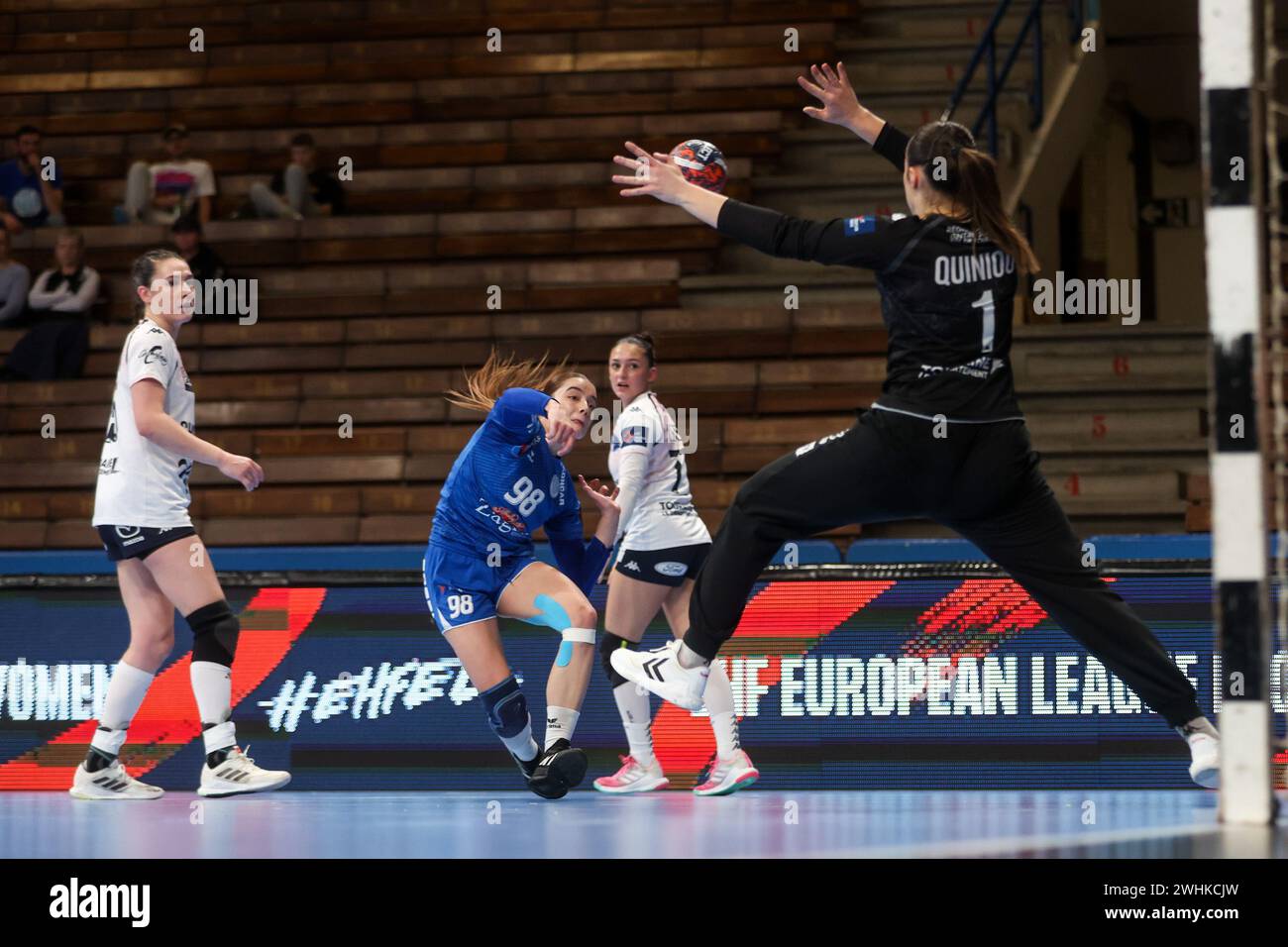 Chambray touraine handball hi-res stock photography and images - Alamy