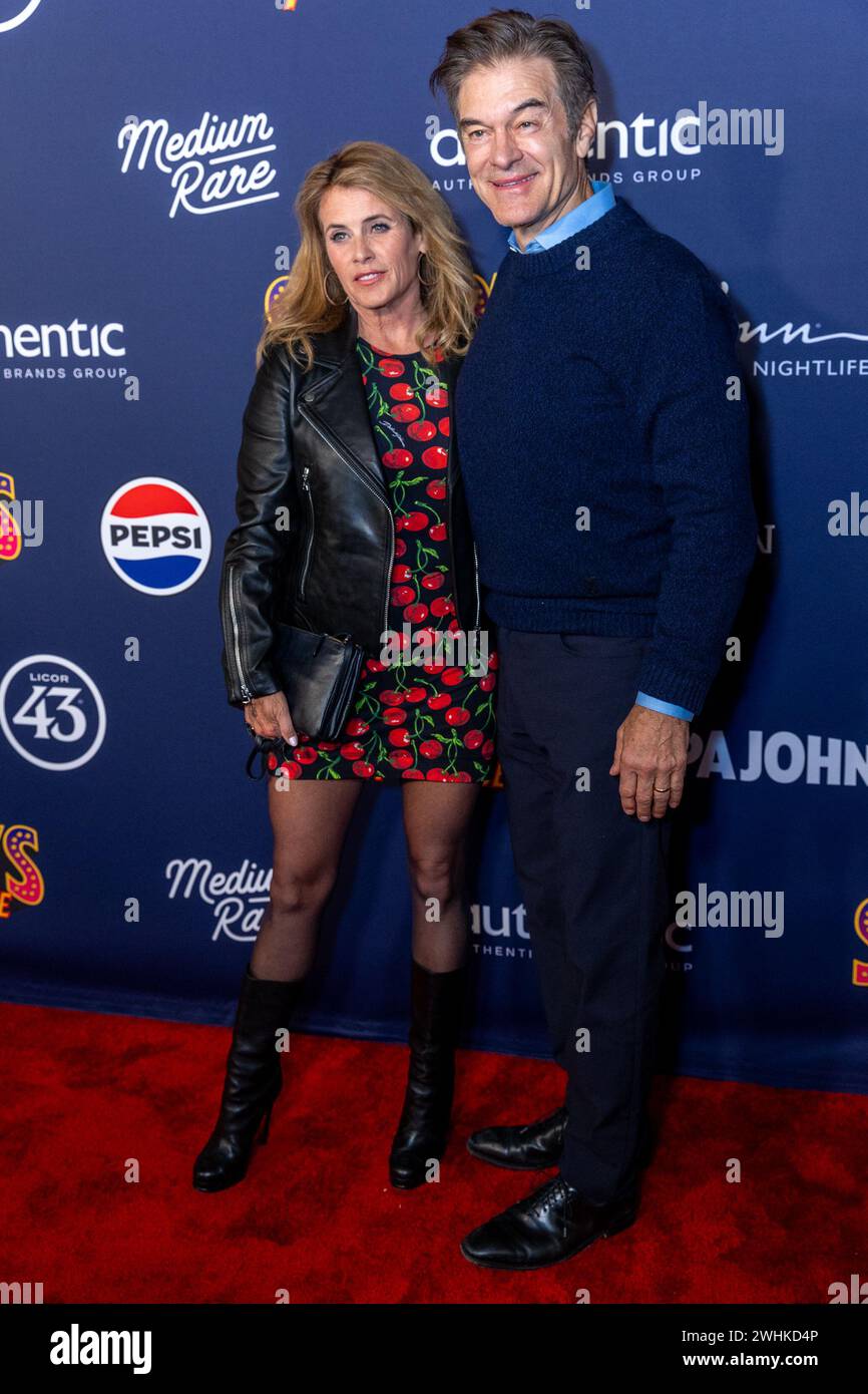 Las Vegas, USA. 09th Feb, 2024. Lisa Oz (L), Author, and Dr. Oz, TV ...