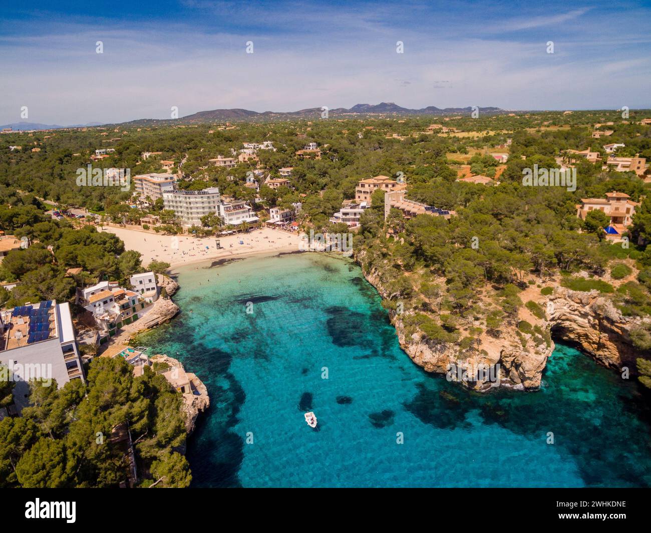 Types of ocean waves hi-res stock photography and images - Alamy