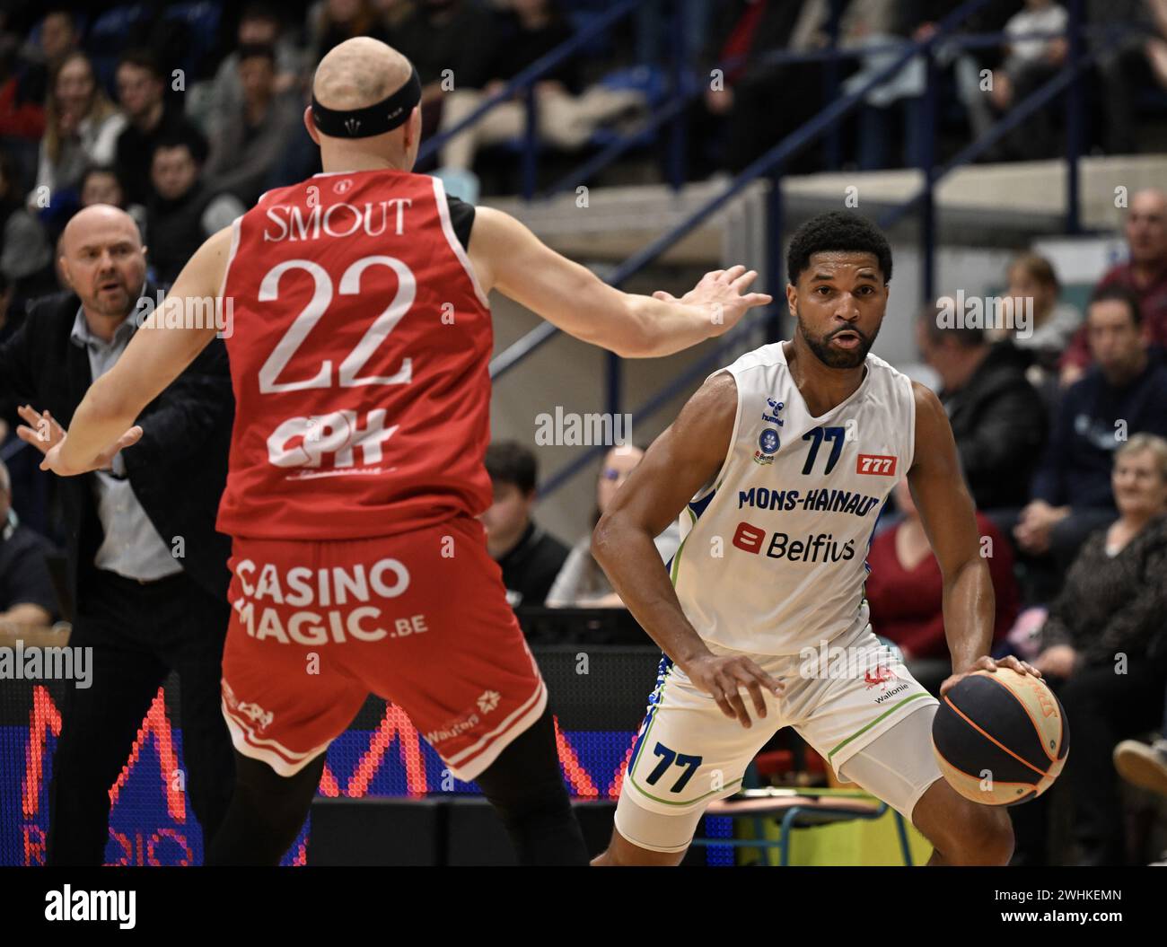 Mons, Belgium. 10th Feb, 2024. Mons' Kyle Castlin controls the ball ...