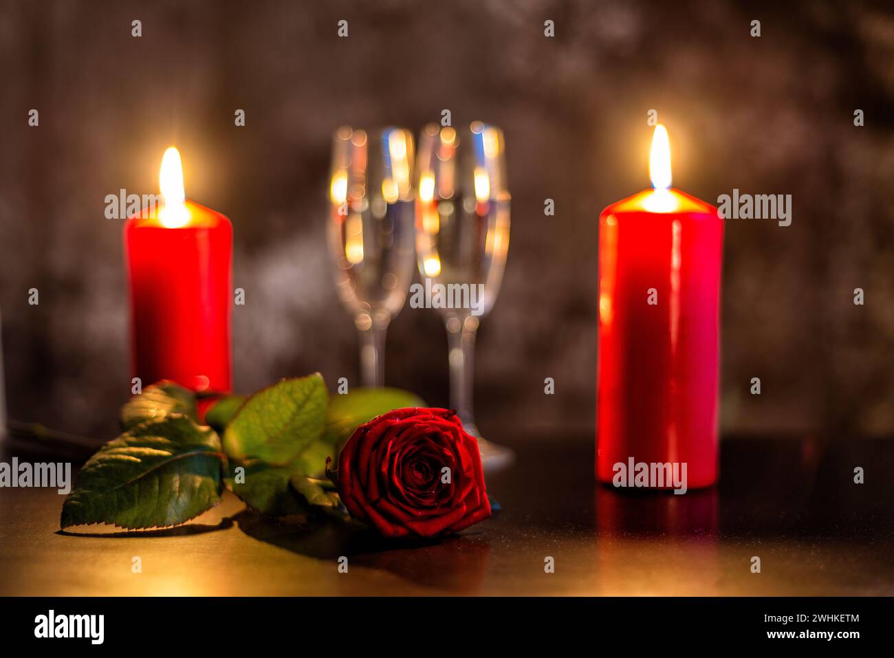 Romantic candles red rose hi-res stock photography and images - Alamy