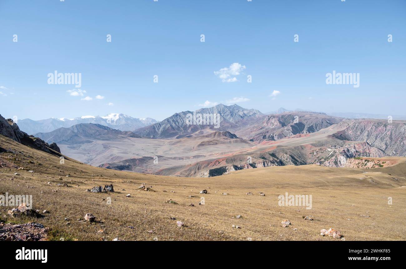 Barren mountain landscape, Moldo-Ashuu Pass, Naryn Province, Kyrgyzstan ...
