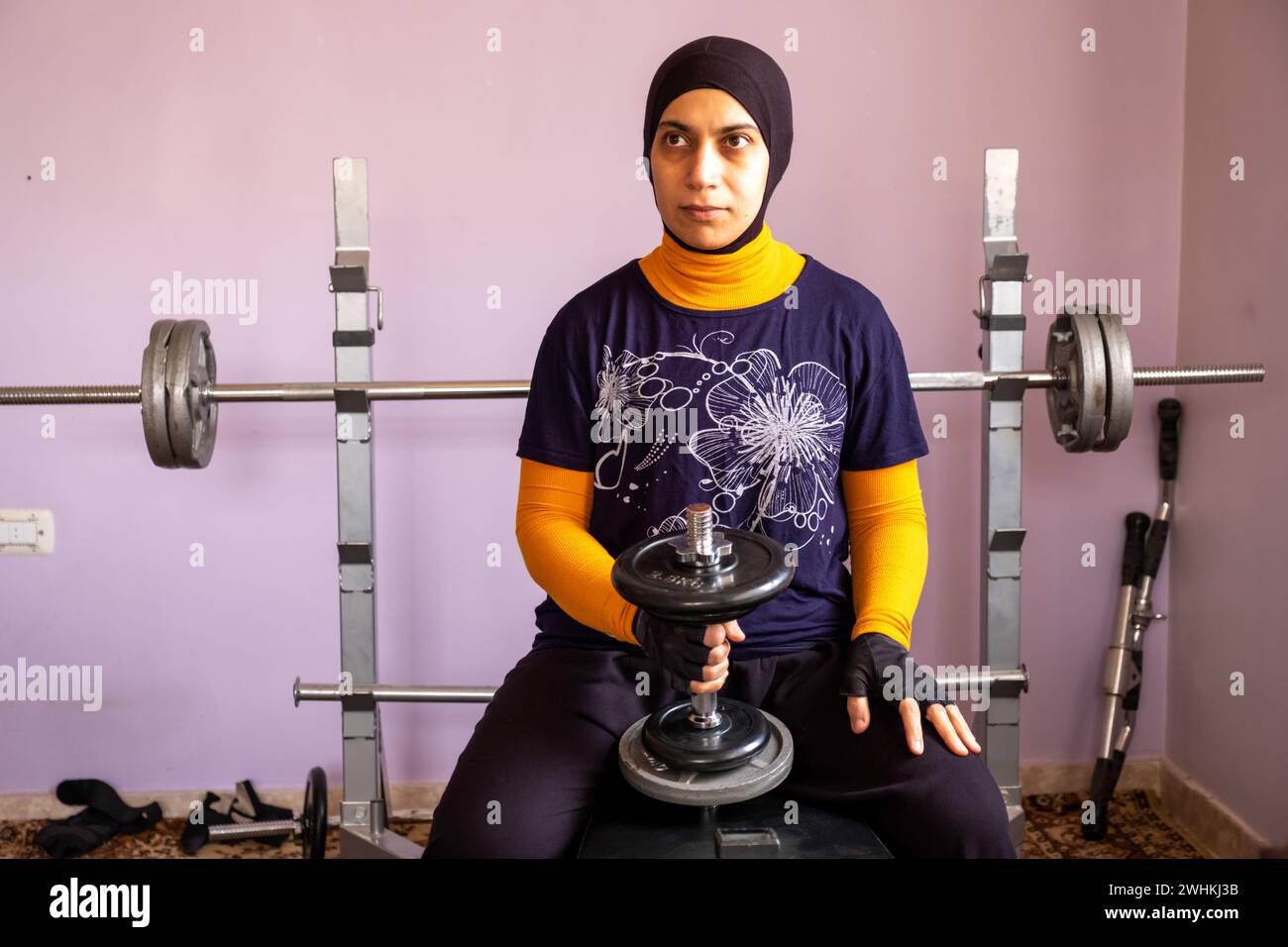 Muslim people doing exercise hi-res stock photography and images - Alamy