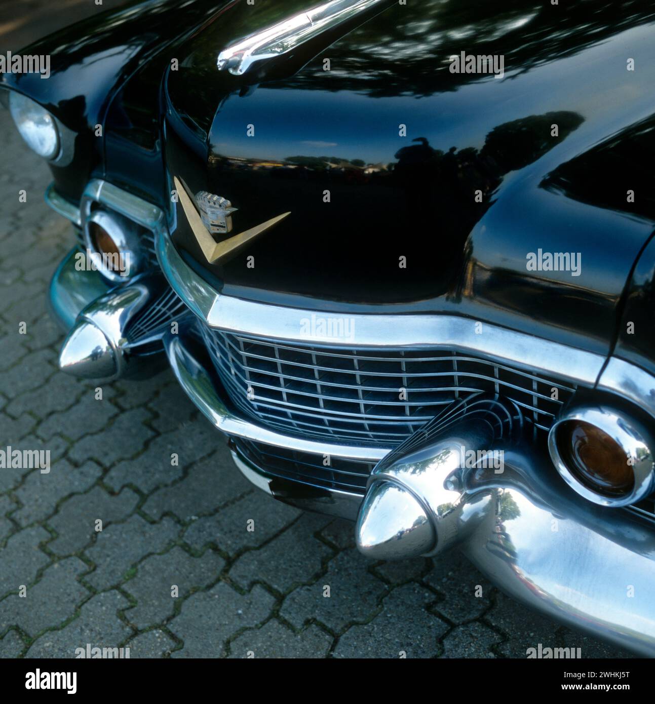 Road Cruiser, black Cadillac Stock Photo - Alamy