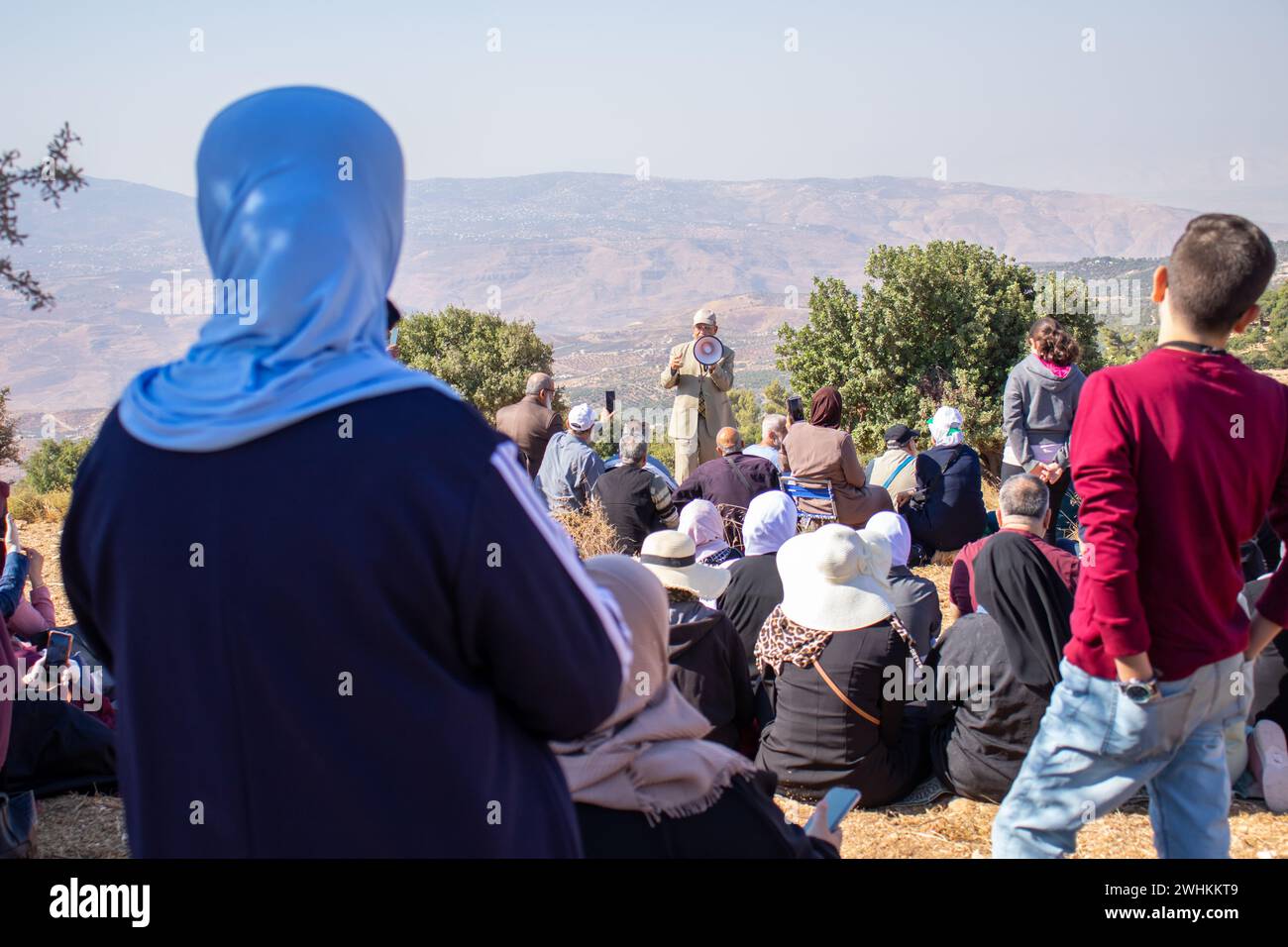 Muslim people hi-res stock photography and images - Alamy