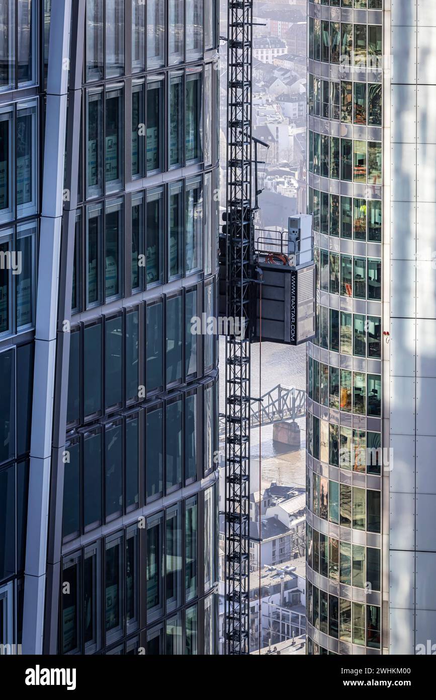 FOUR construction site, Frankfurt 4 Tower, external lift on the facade ...