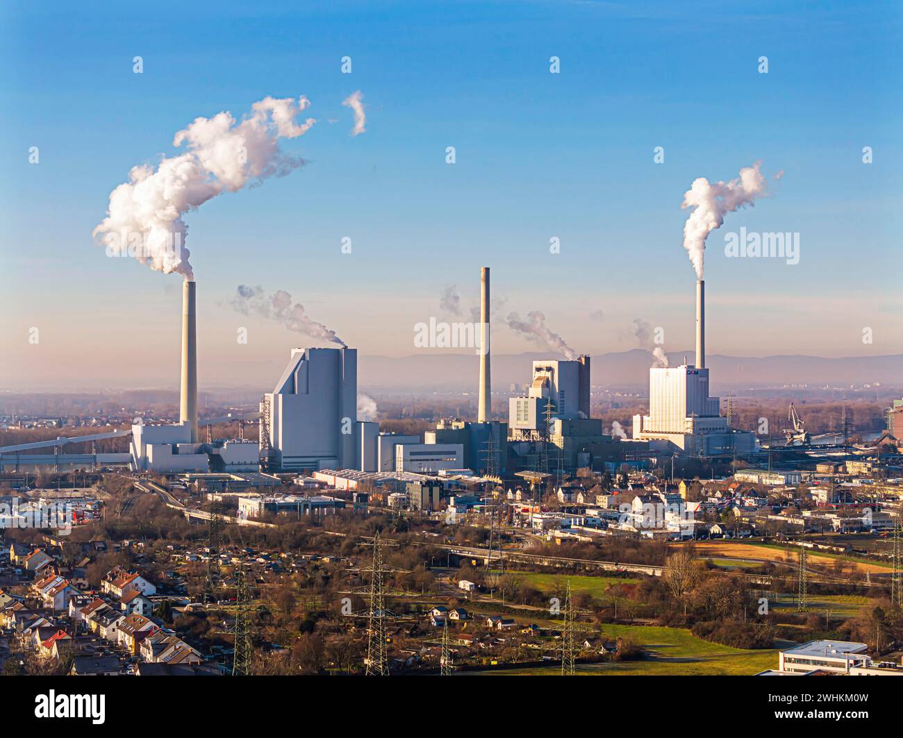 Grosskraftwerk Mannheim AG, GKM, hard coal-fired power plant generates ...