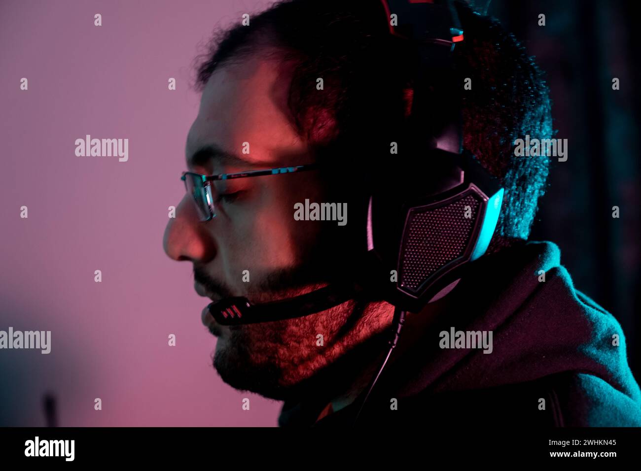 Professional gamer wearing headphones hi-res stock photography and ...