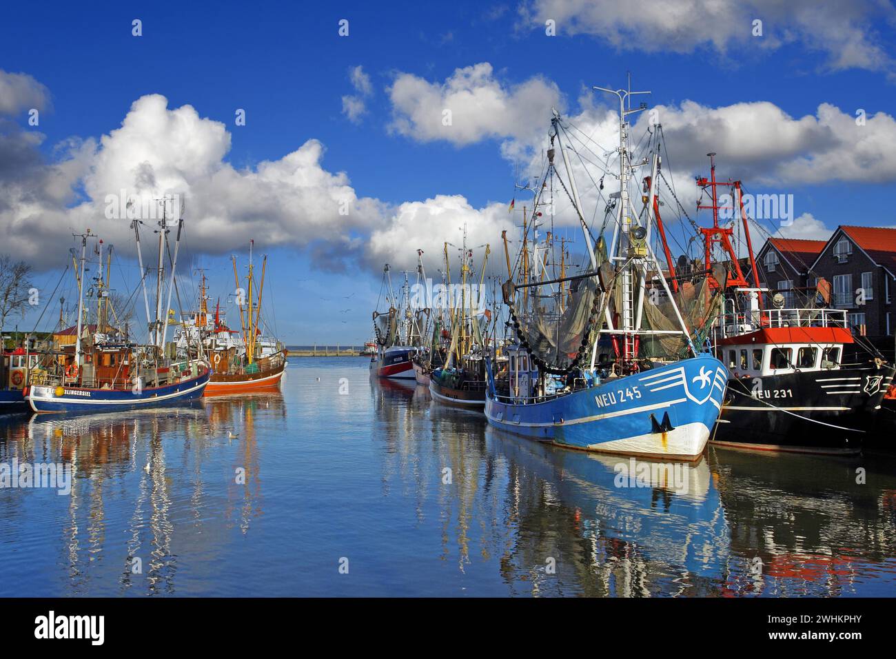 The old harbour of Neuharlingersiel, East Frisia, island ferry to ...