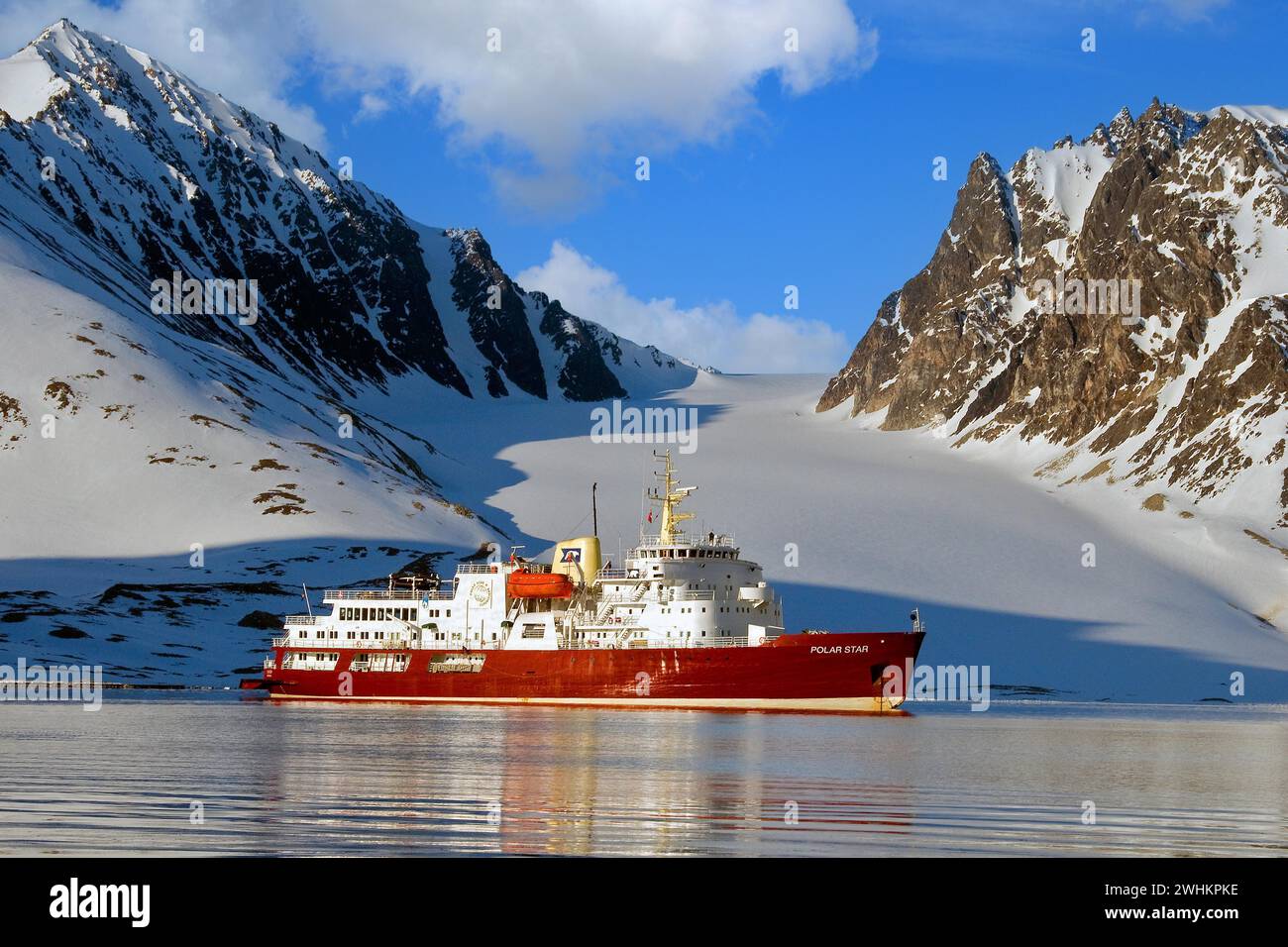 Magdalenefjord, Spitsbergen, Svalbard, ship, Polar Star, expedition ...