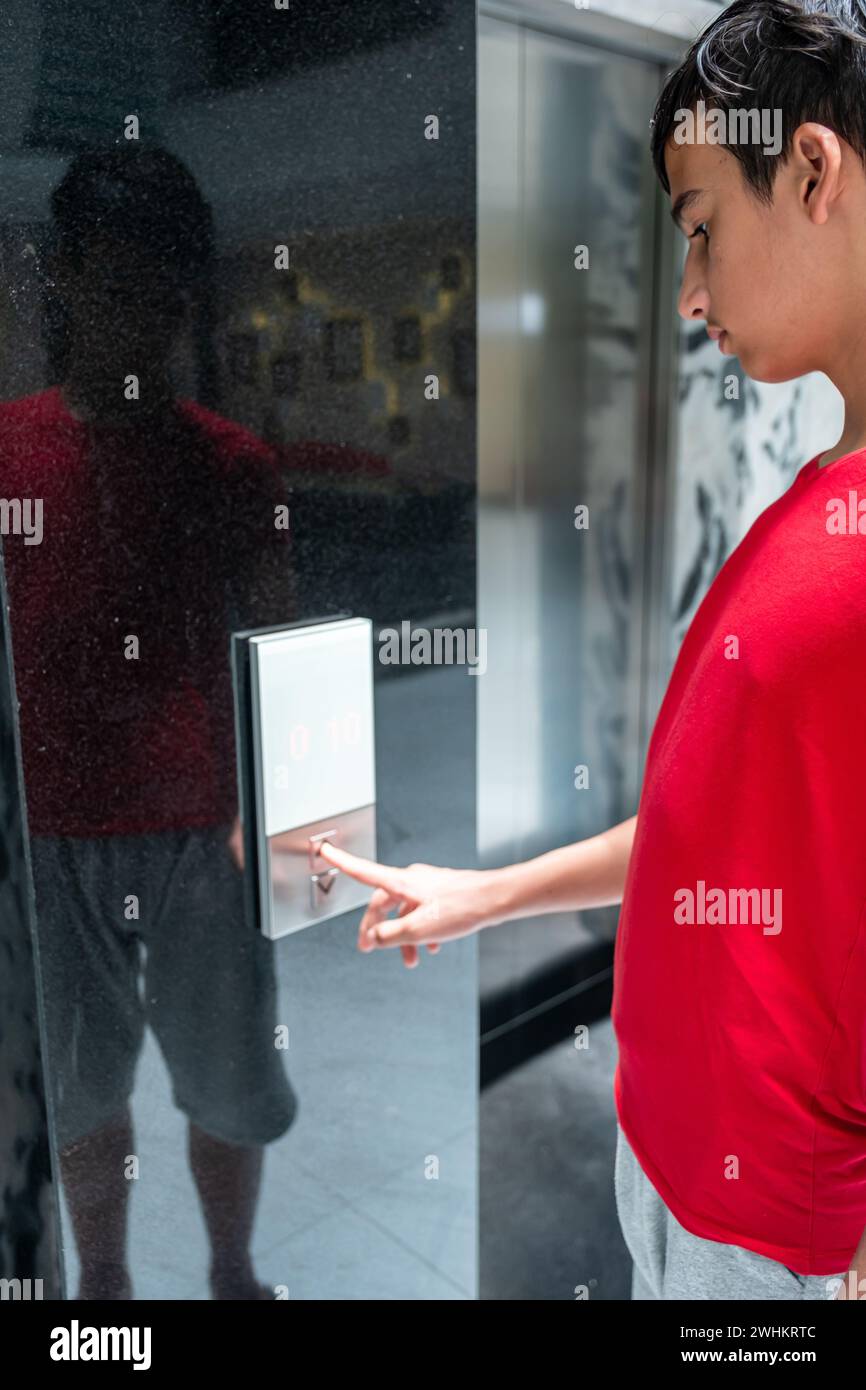 Middle finger kid hi-res stock photography and images - Alamy