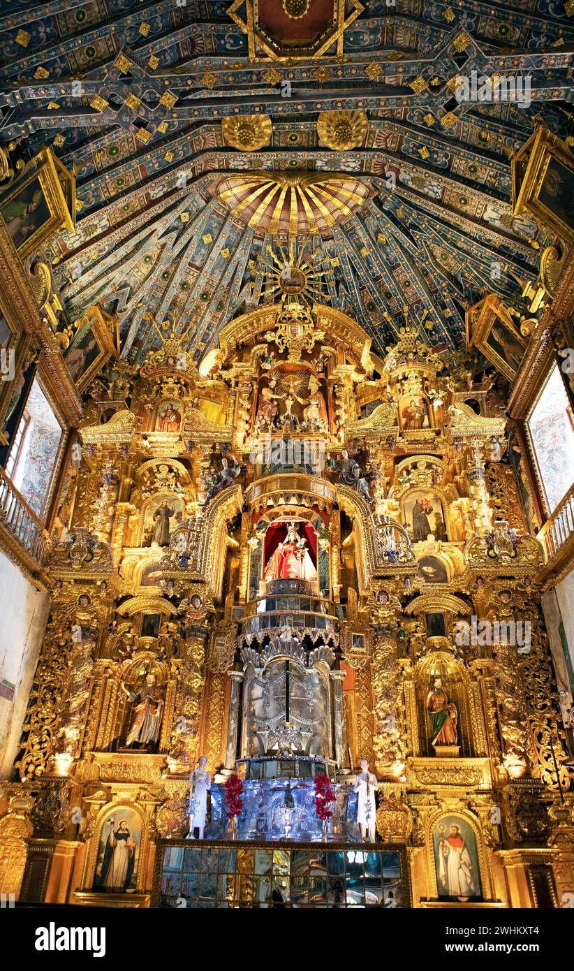 Saint Peter the Apostle Church, interior view, Andahuaylillas, Cusco ...