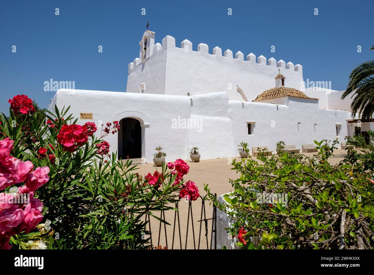 Church in the bulwark hi-res stock photography and images - Alamy