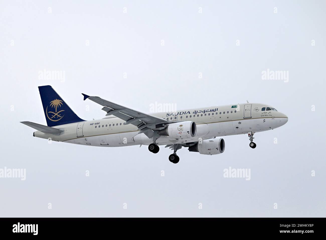 Aircraft Saudi Arabian Airlines, Airbus A320-200, HZ-ASC Stock Photo ...