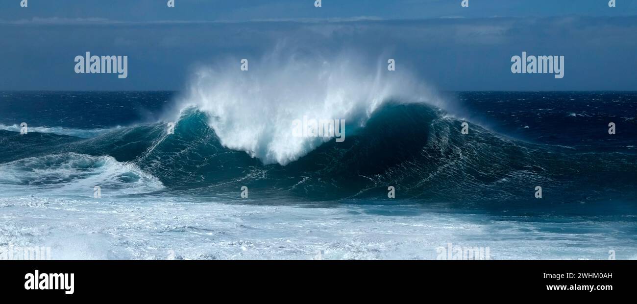 Wave, Surge, Breaker Stock Photo - Alamy