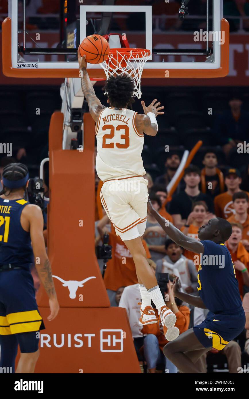 AUSTIN, TX - FEBRUARY 10: Texas Longhorns forward Dillon Mitchell (23 ...
