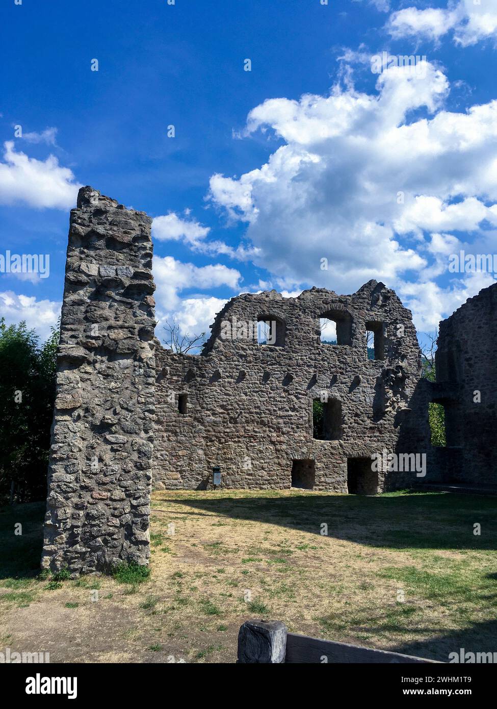 Ruine, Burg Neu Windeck bei Lauf in der Ortenau, Deutschland Stock ...