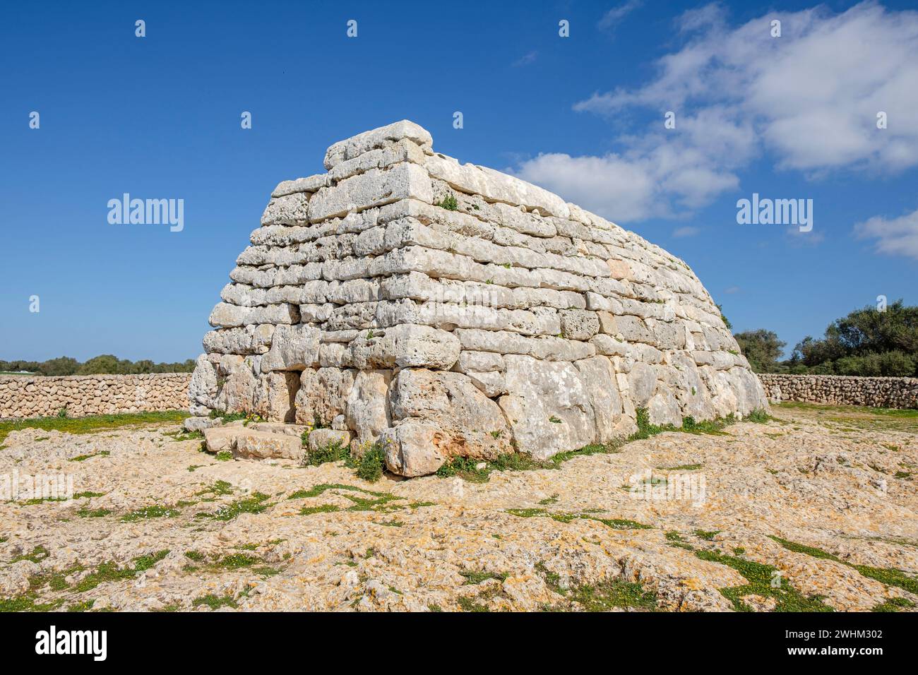 Naveta des Tudons Stock Photo - Alamy