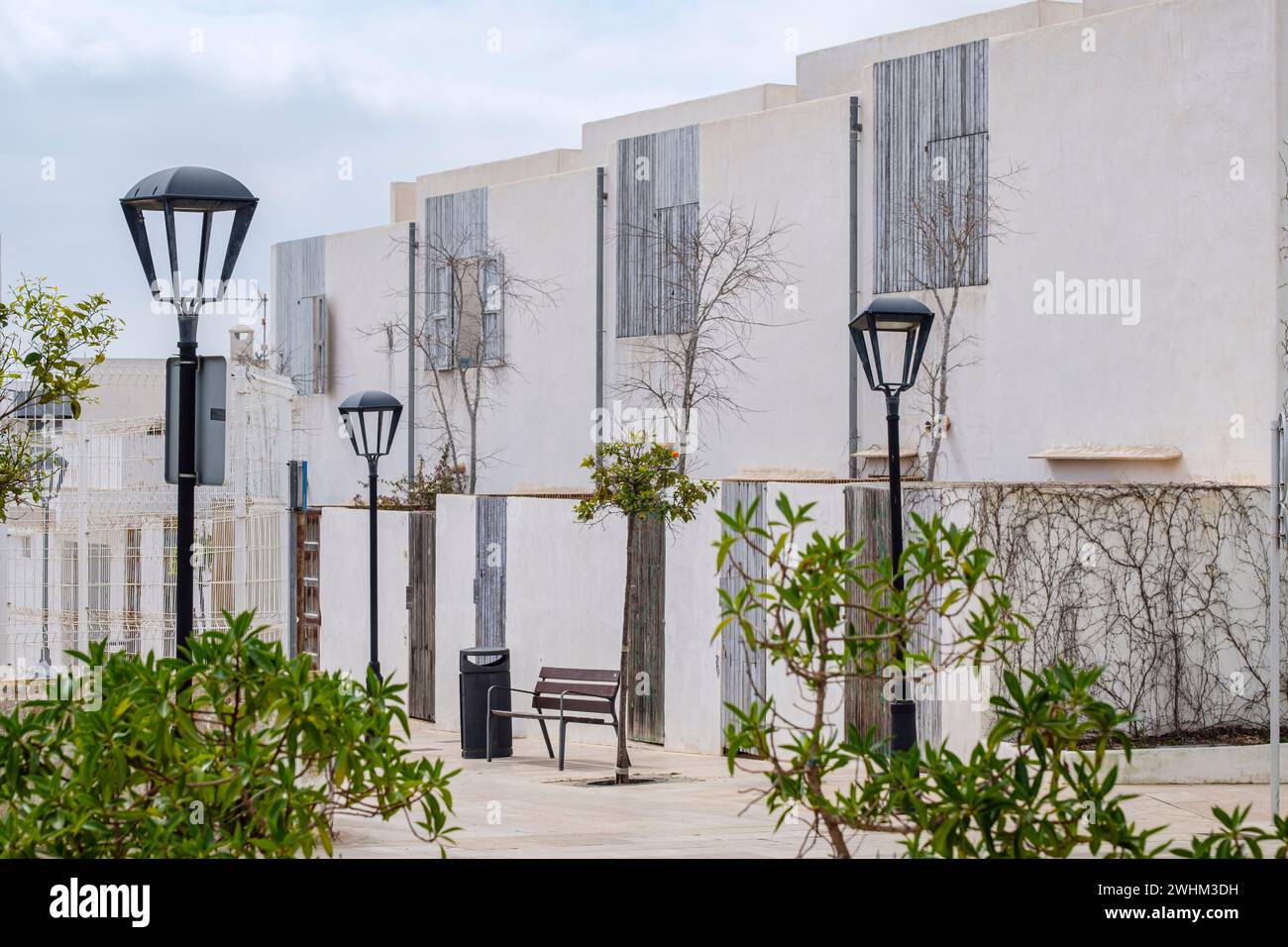 Official protection houses built with natural and recyclable materials ...