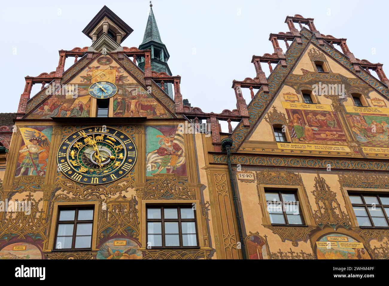Monument clock towers hi-res stock photography and images - Alamy