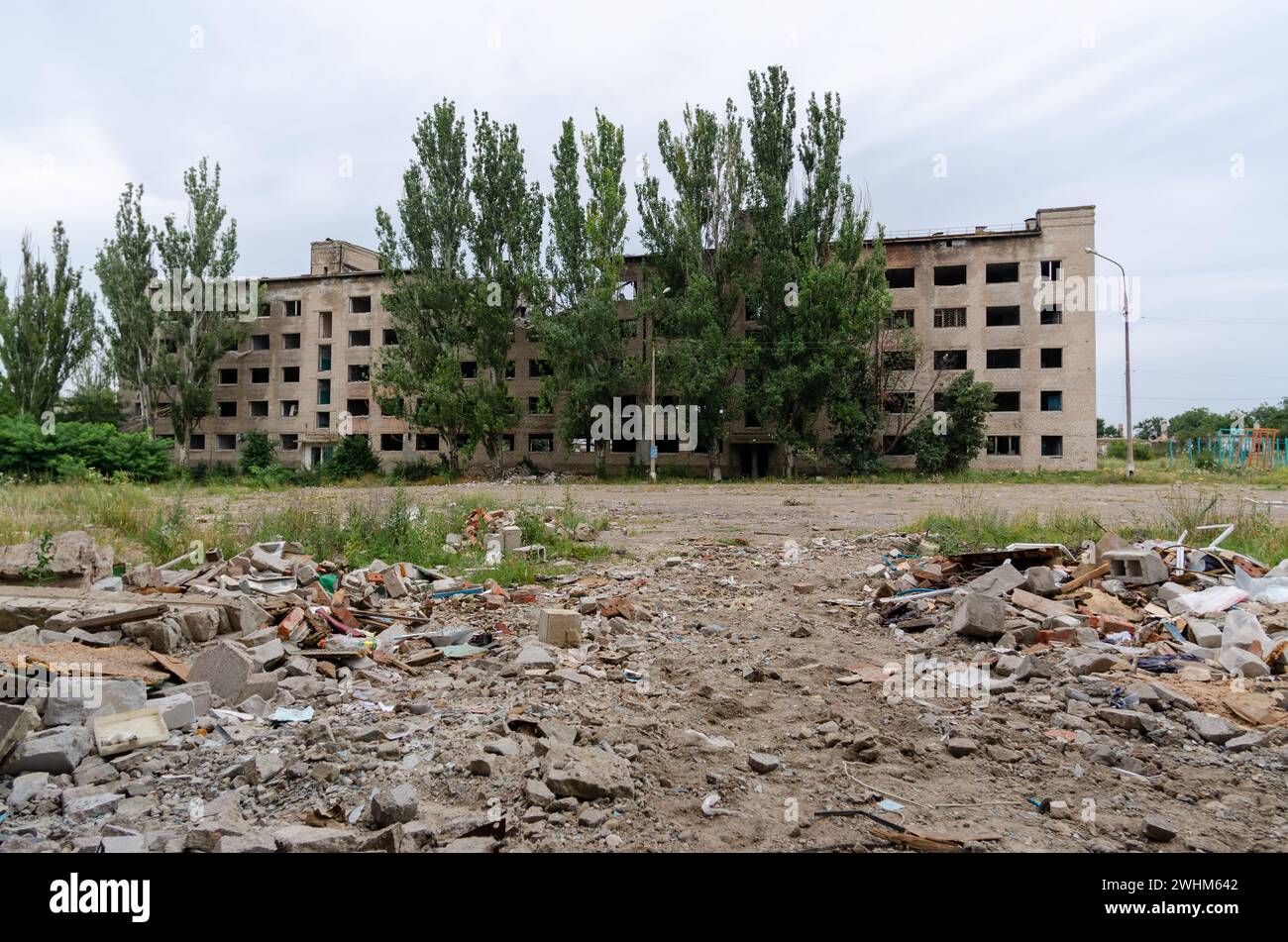 Bakhmut destroyed hi-res stock photography and images - Alamy