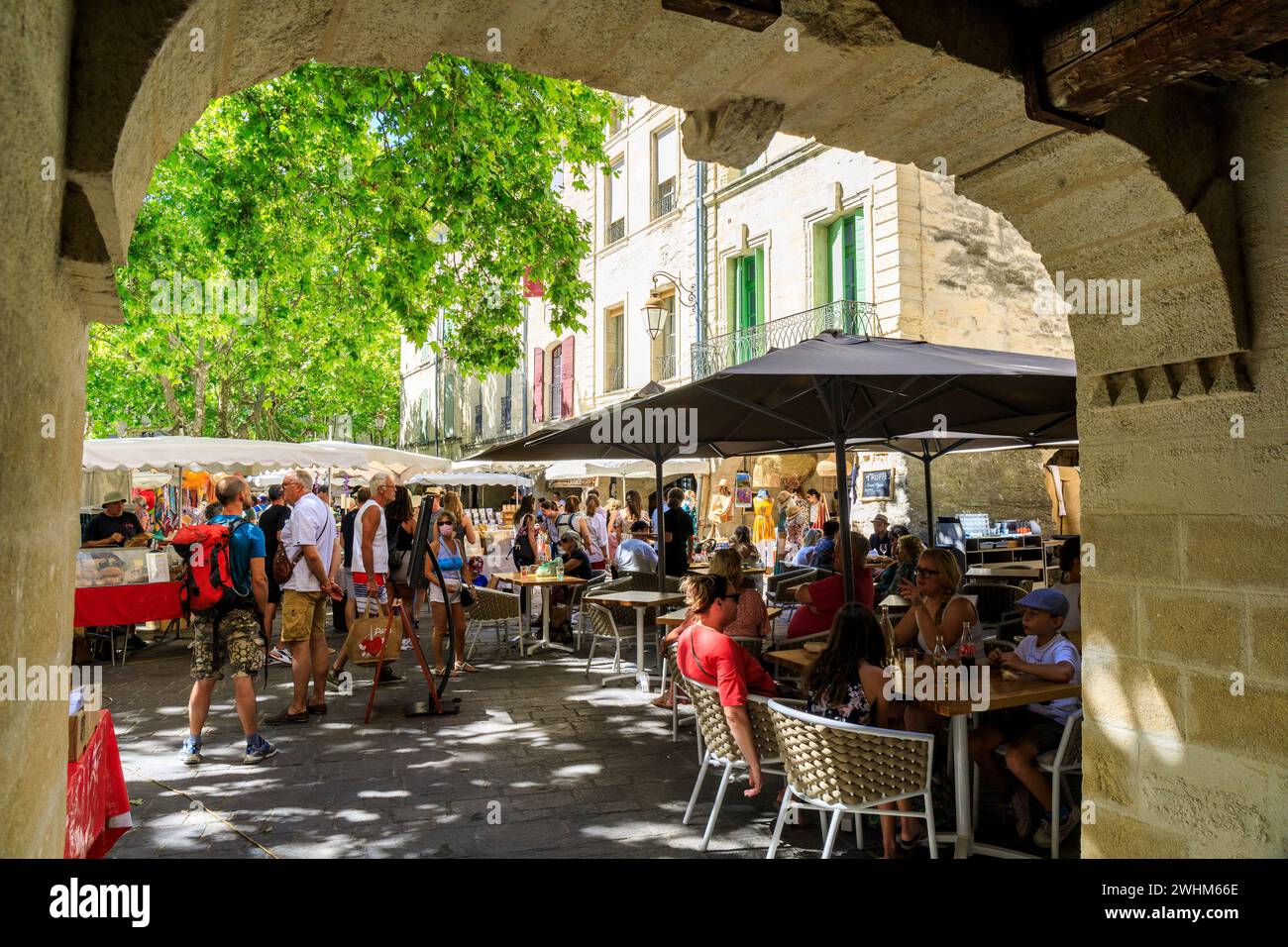 Uzes hi-res stock photography and images - Alamy