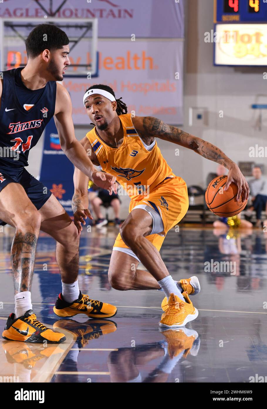 BAKERSFIELD, CA - FEBRUARY 10: Cal State Bakersfield Roadrunners guard ...