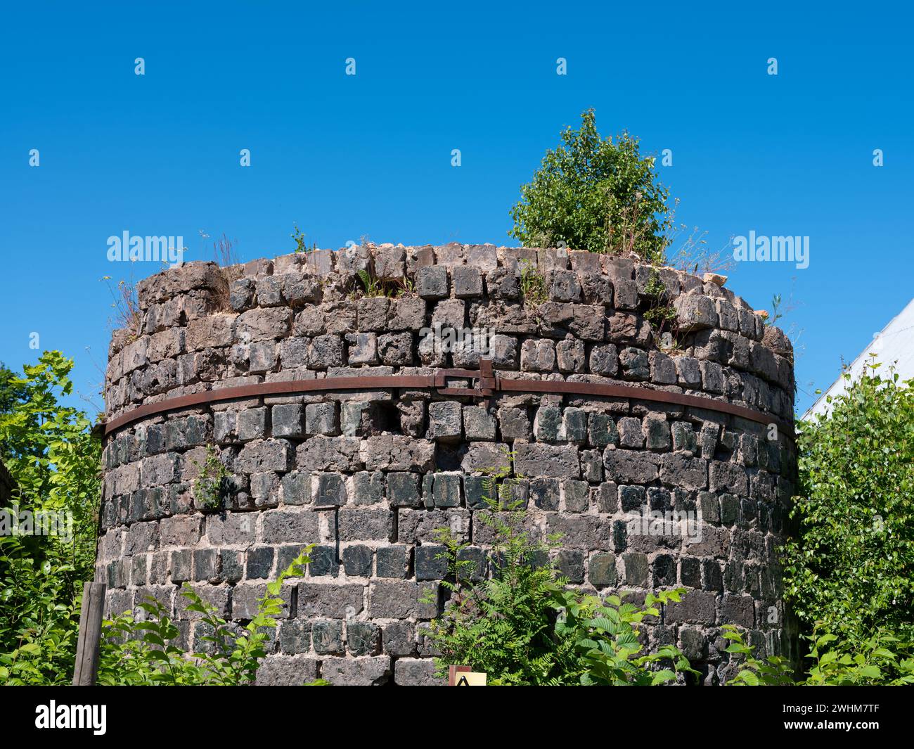 Produce tower hi-res stock photography and images - Alamy