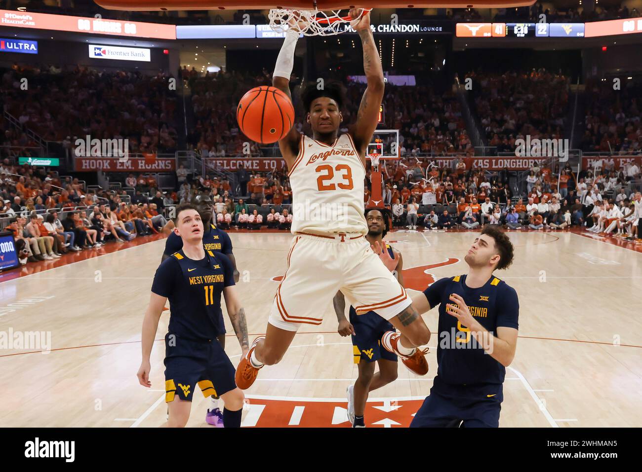 AUSTIN, TX - FEBRUARY 10: Texas Longhorns forward Dillon Mitchell (23 ...