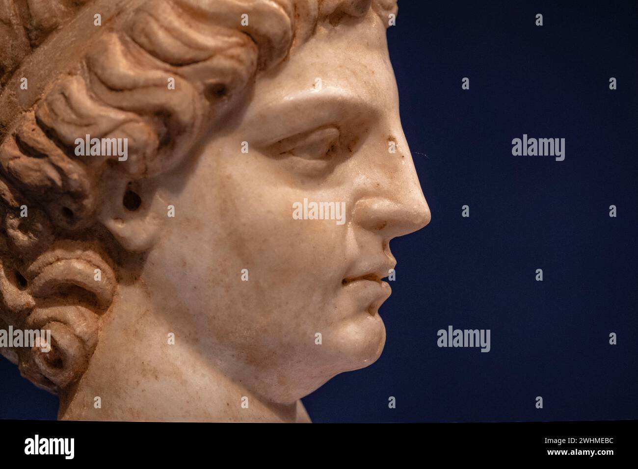 Monumento minerva hi-res stock photography and images - Alamy